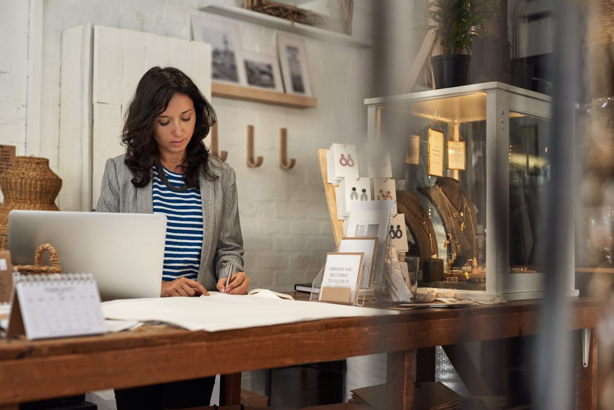 Retail Merchandising - The Definitive Guide - Brand Standards Intelligence